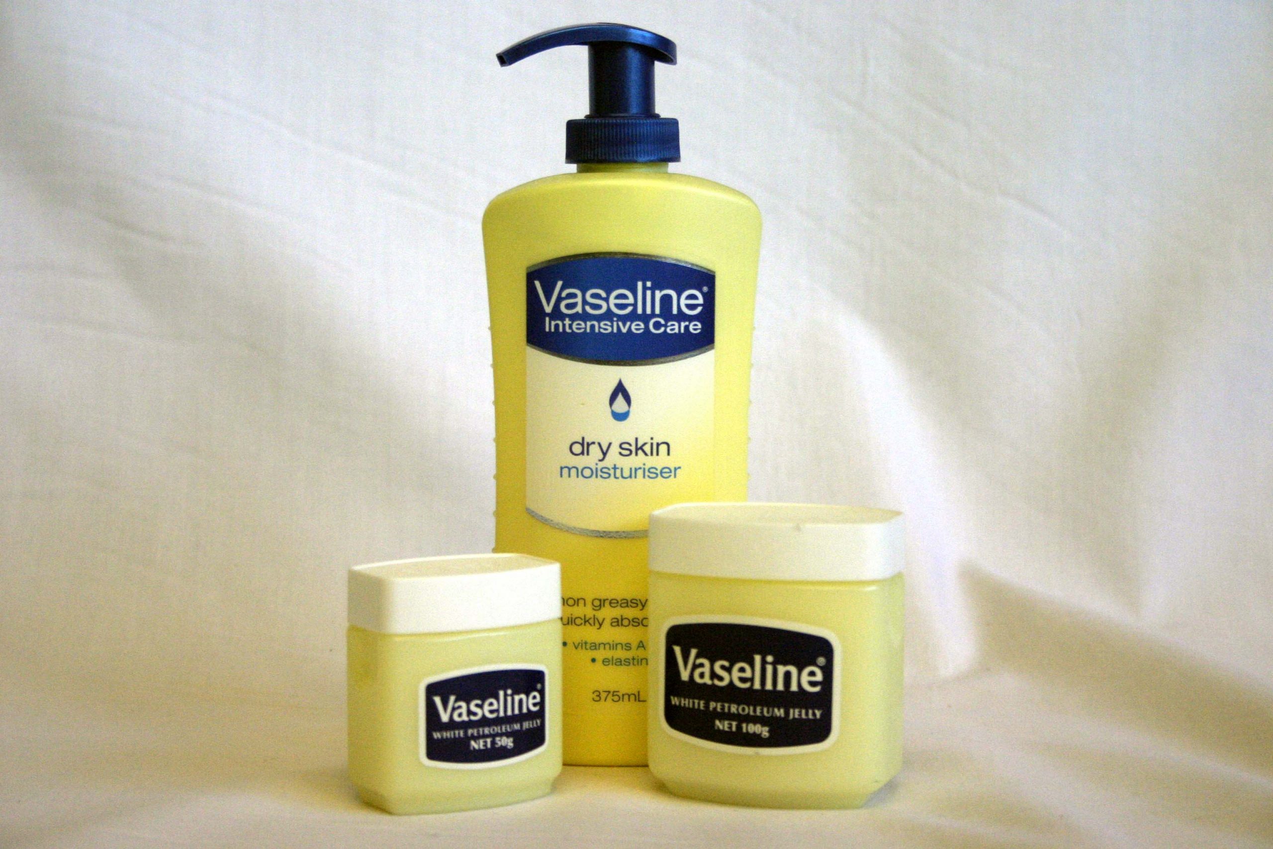 VASELINE|petroleum Jelly