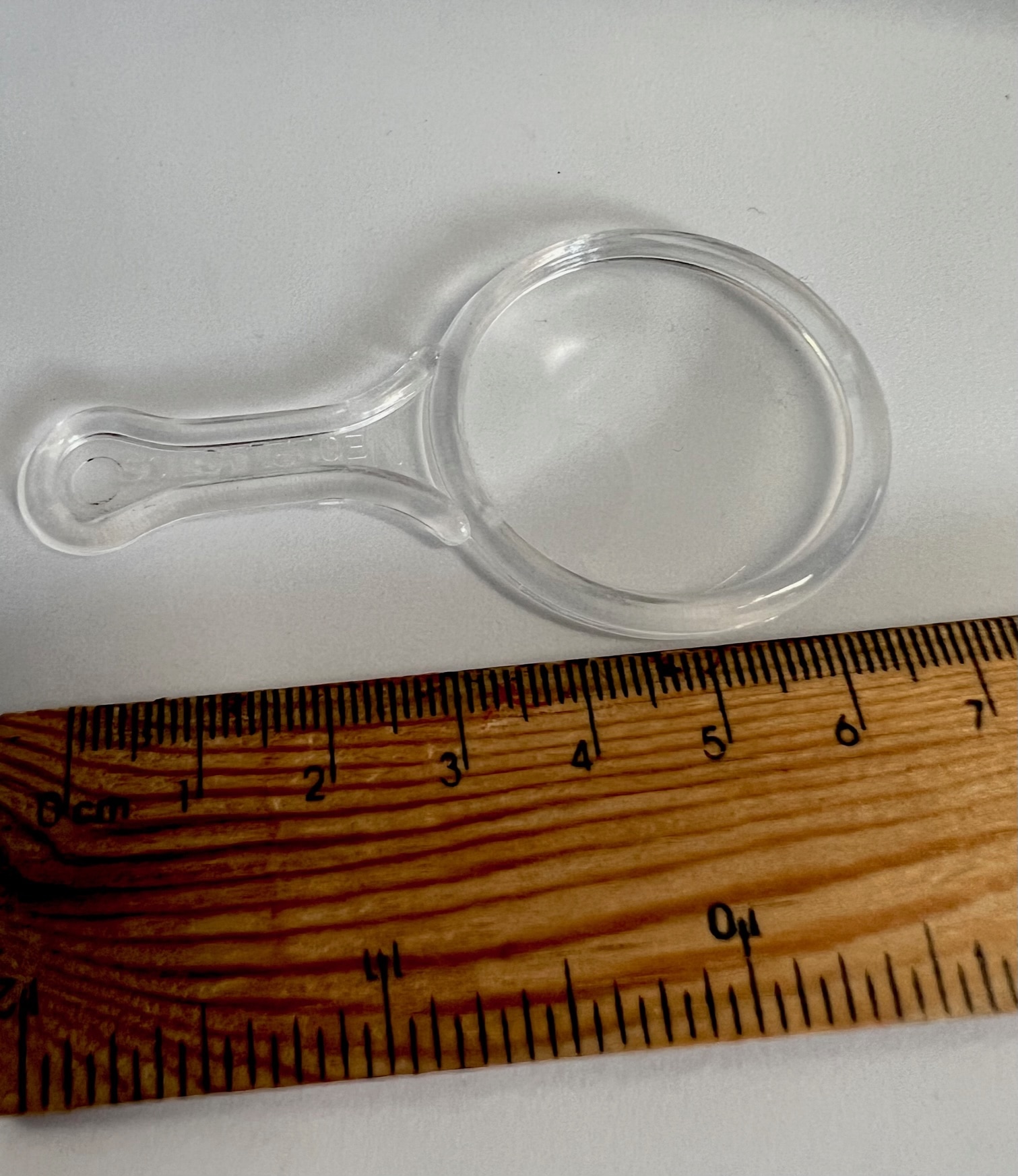 Buy Small Plastic Magnifying Glass>> Medical Solution Magnifying ...